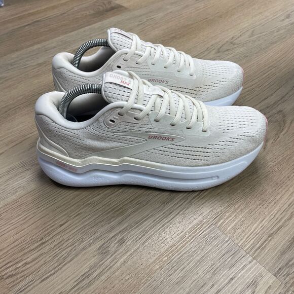 Brooks | Shoes | Brooks Ghost 2 Max Womens 9 Beige Running Walking Lace ...